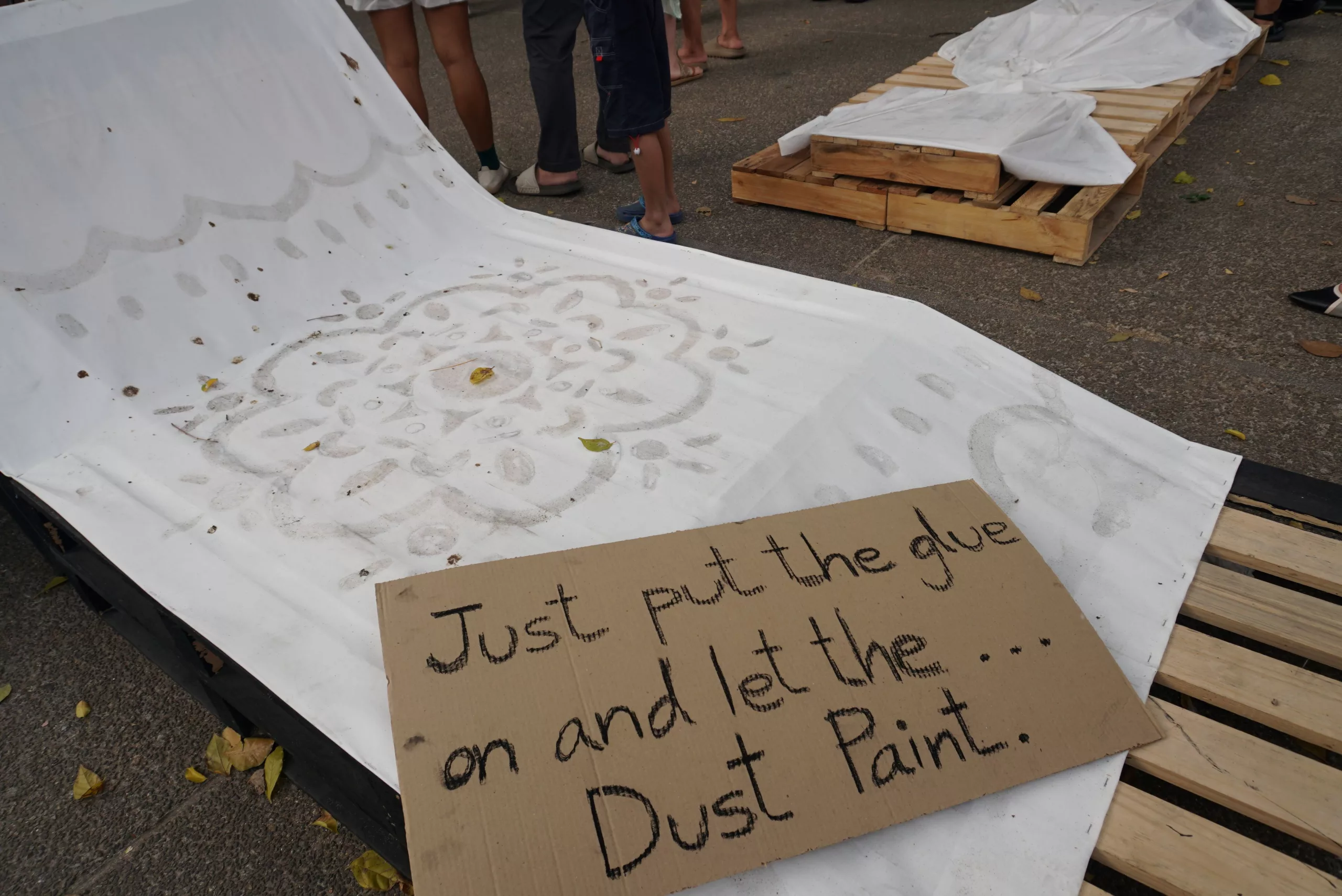 ‘Breath Dust In The Air’ performance art 24 ชม. ที่สั้นมาก หากเทียบกับปัญหาฝุ่นที่นานกว่า 10 ปี ...