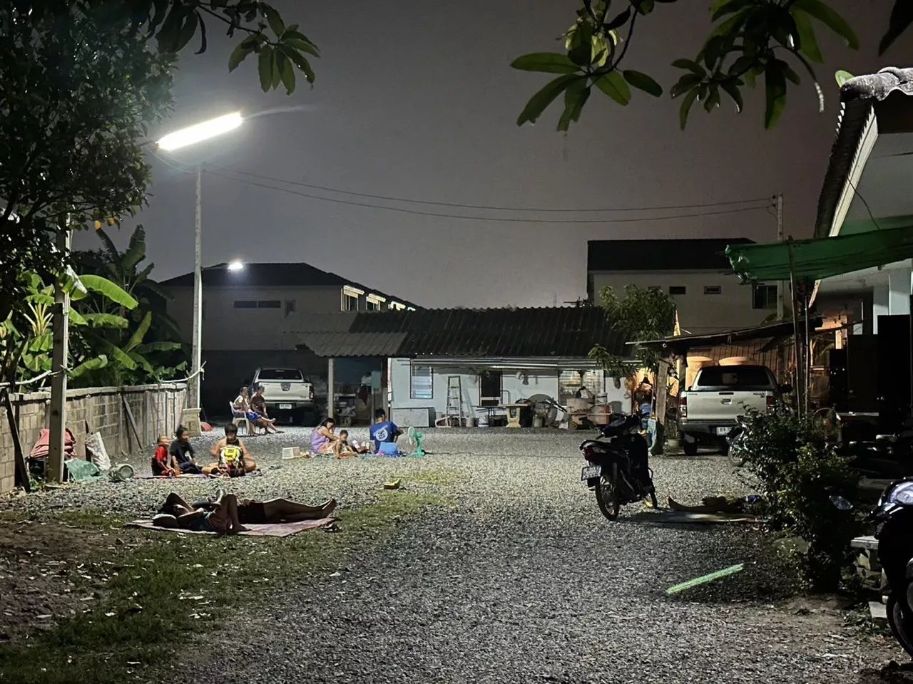 แรงงานกลางแจ้งเชียงใหม่ต้องเผชิญกับอะไร ในภาวะที่โลกเดือดและฝุ่นพิษ - Lanner