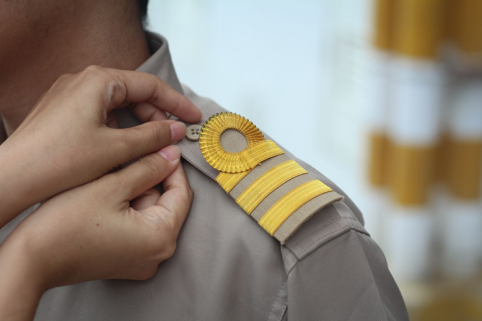 ‘ข้าราชการ’ อาจเป็นไม่กี่ทาง ความเจริญที่ทิ้งห่างของคนไกลบ้าน - Lanner